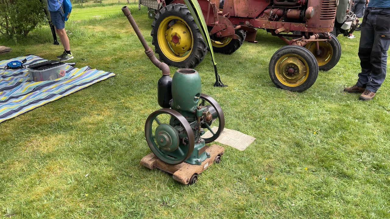 Petter Universal Paraffin M-Type Stationary Engine | Twyford Waterworks ...
