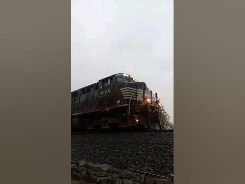 NS 4140 & 4014 Pass Above! #norfolksouthern #railroad #train #shorts - YouTube