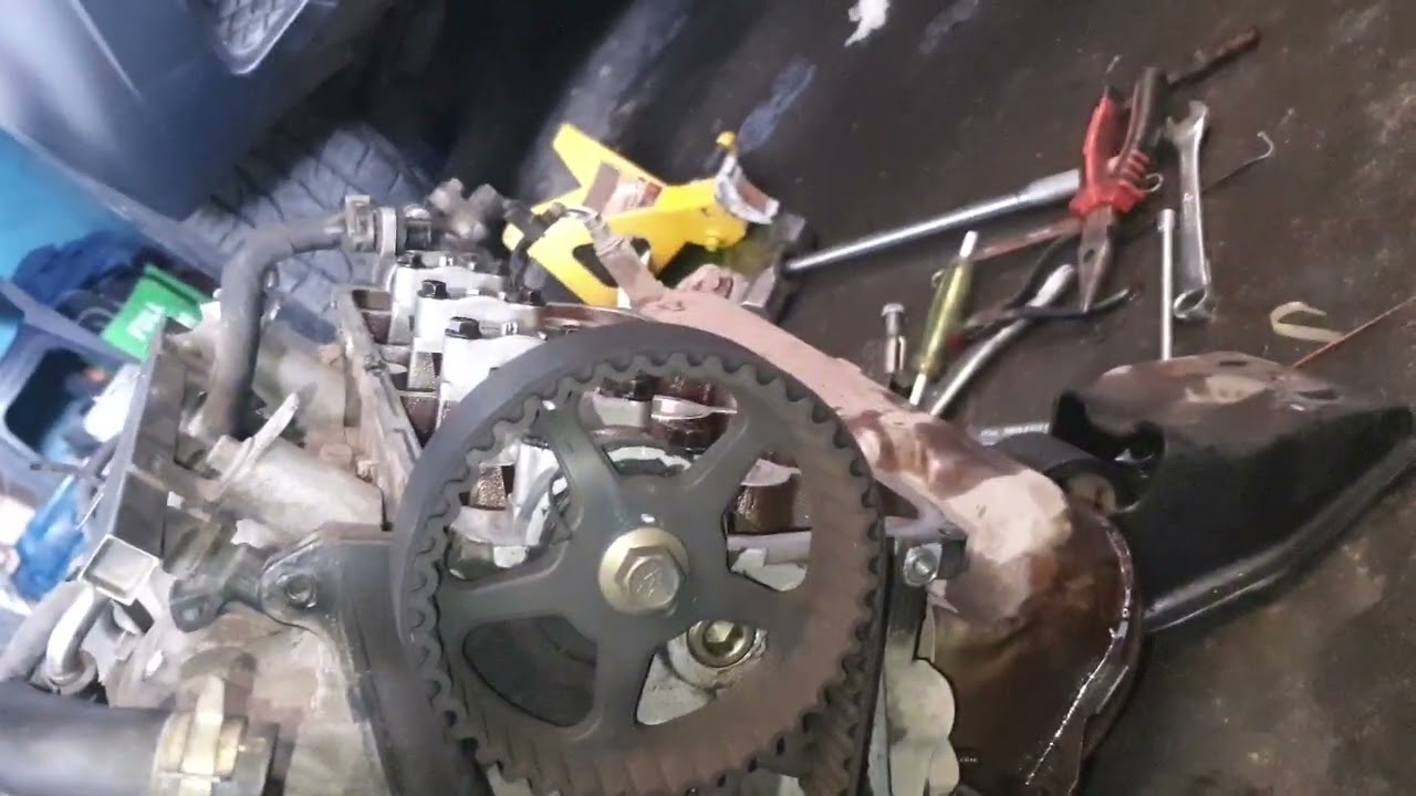 tiempo de distribucion motor de un DFSK Dongfeng - YouTube