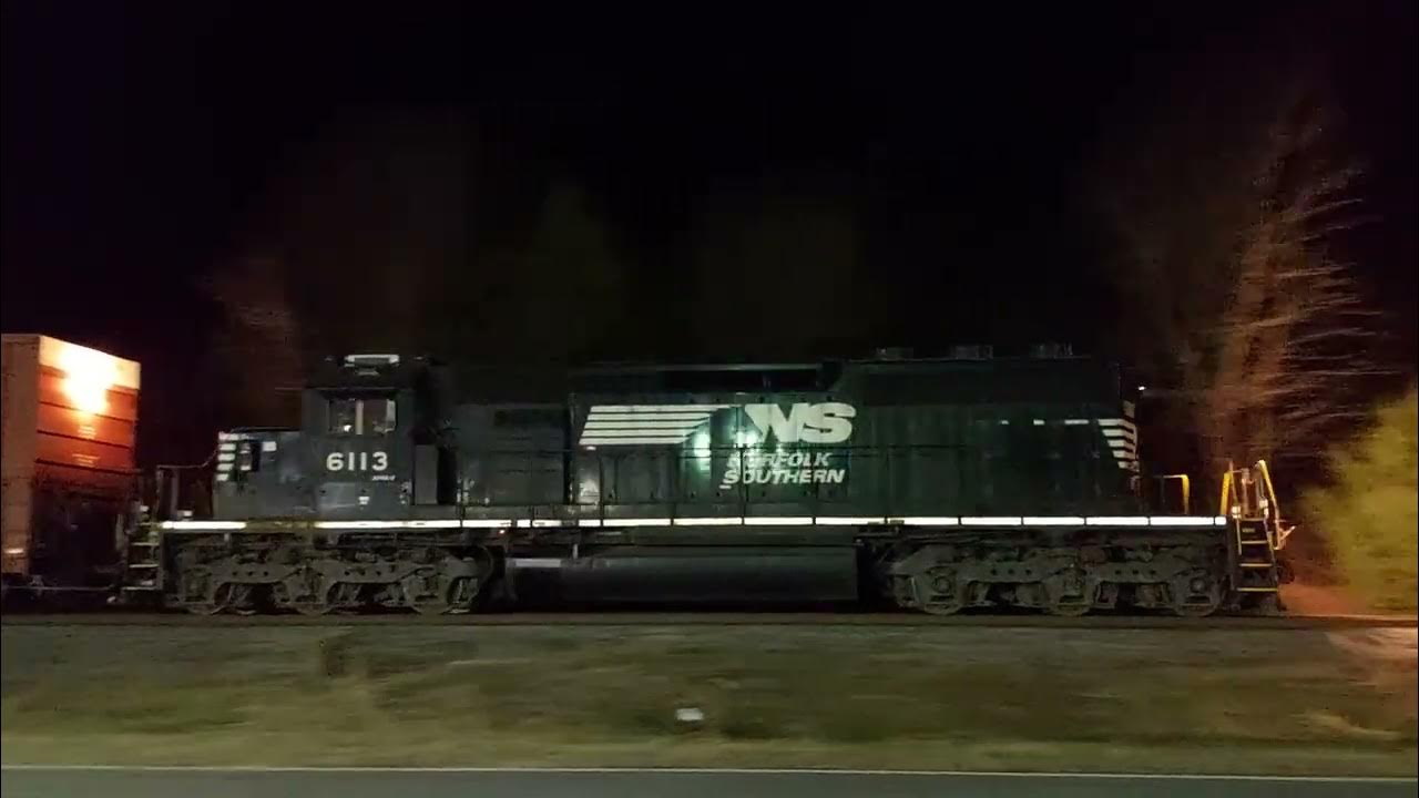 NS local headed Northbound in Leslie SC with NS 6113 LHF 12/26/22🇺🇸 - YouTube