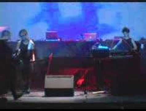 Mujik Live! @ buenosalines Dec.2004