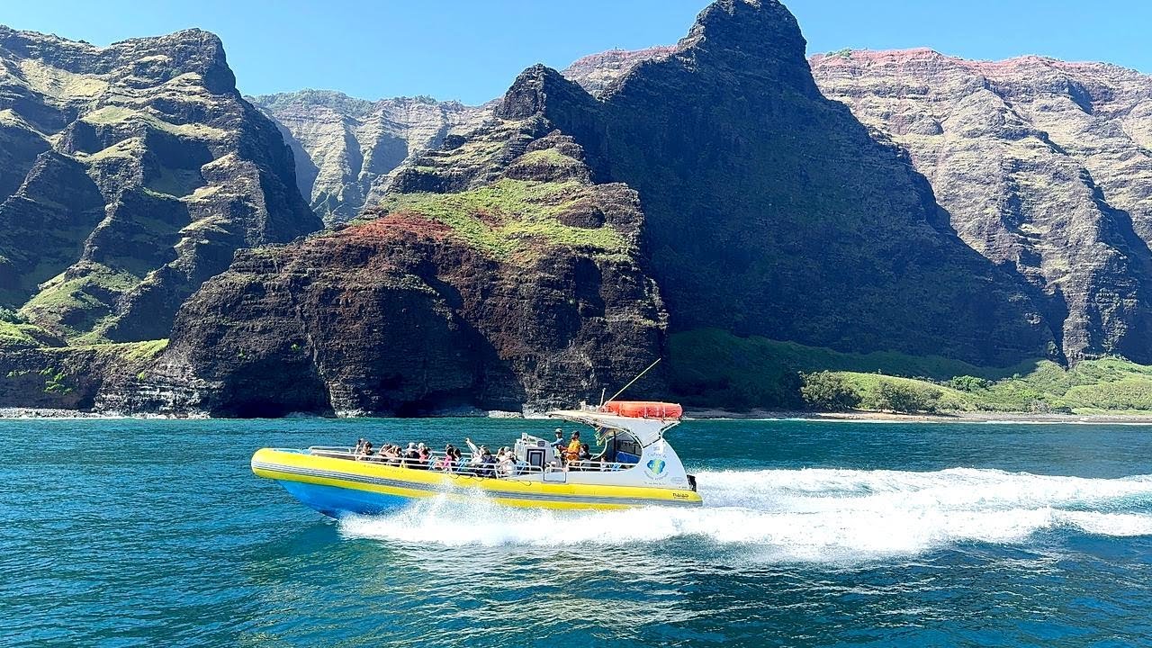 Captain J's Kaua'i Offshore Adventures - Na Pali Coast - YouTube