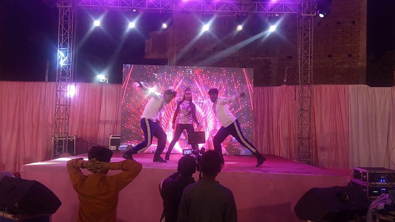 Party stage dance - YouTube