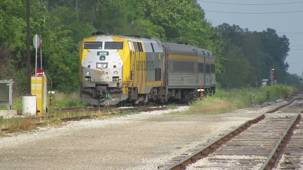 VIA Rail Train 73 arrival at Windsor. August. 29/2022. - YouTube