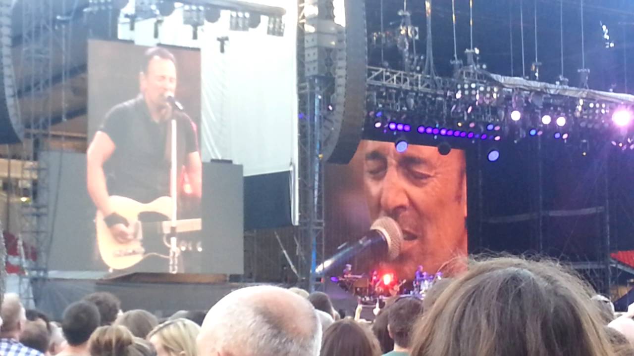 Bruce Springsteen, The River Tour, Glasgow 2016 - YouTube