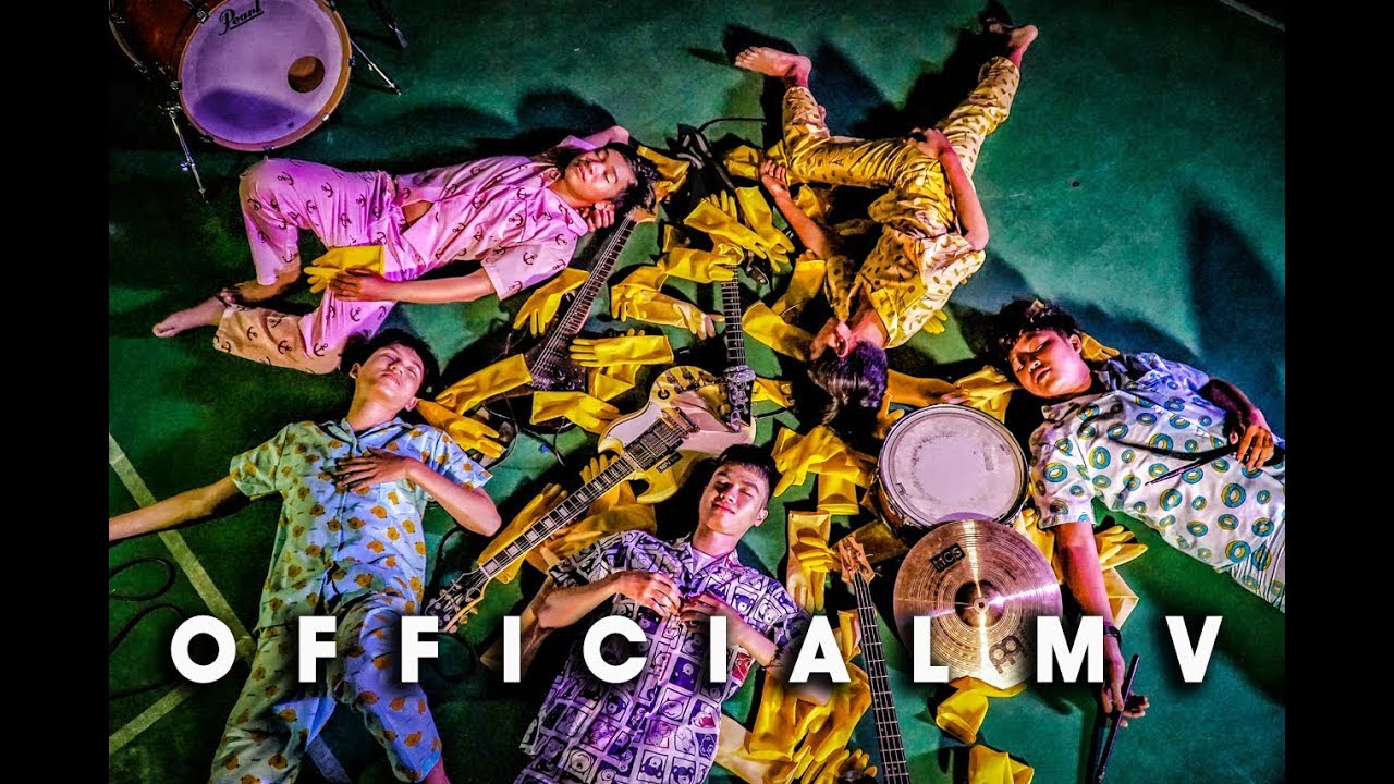 EM OII - The Flob (Official M/V) - YouTube