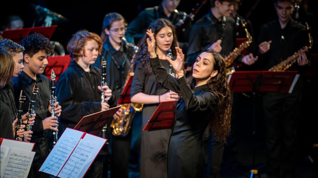 Peter Gunn theme by Henry Mancini - YouTube