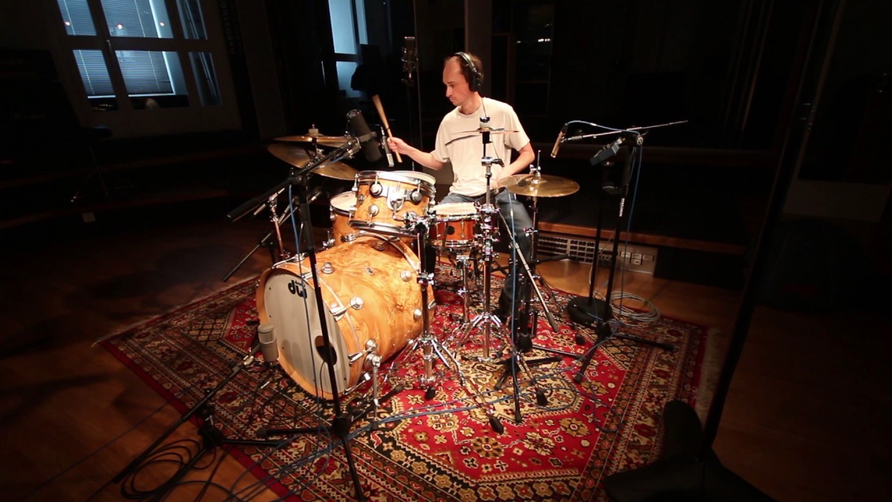 Funky Drum Solo - YouTube