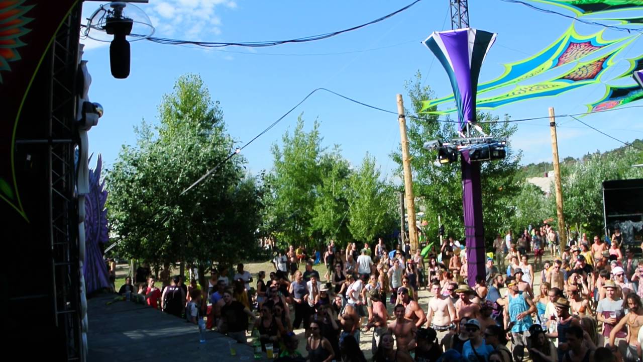 LOUD live @ FLOW Festival 2016 Feel Love On Weekend (FLOW) - YouTube