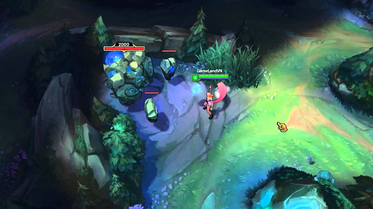 Pop Star Ahri makes Blue Buff dance - YouTube