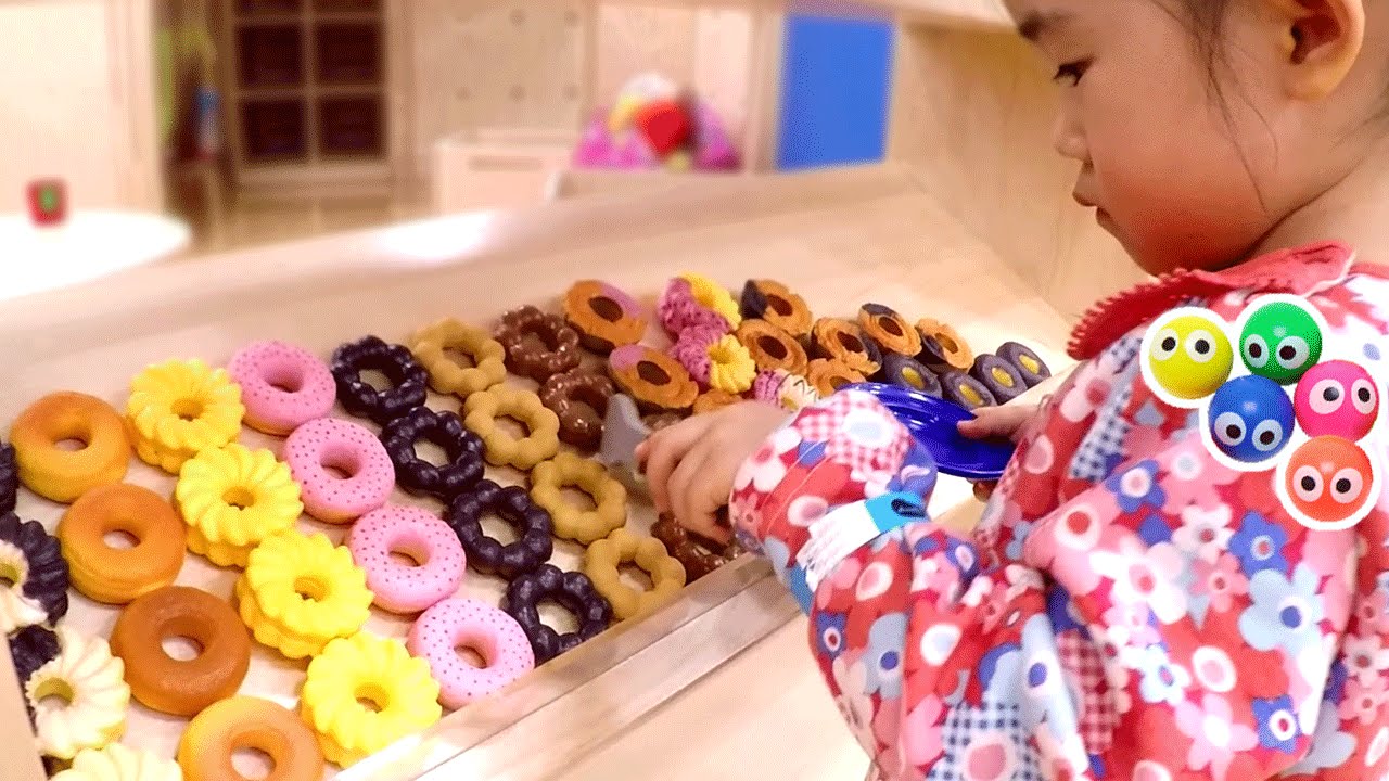 Indoor playground fun play Donut shopping | Pretty Girl and Toys - YouTube
