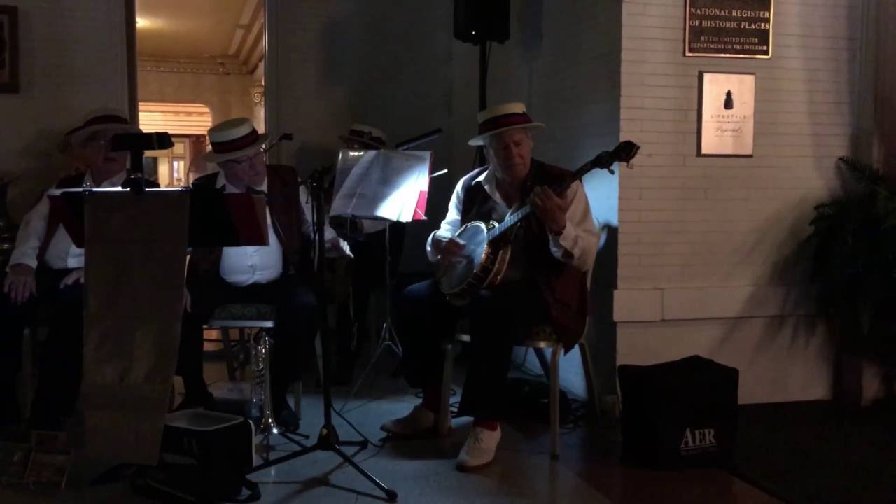 The Rascals of Rhythm Banjo Pickin' - YouTube