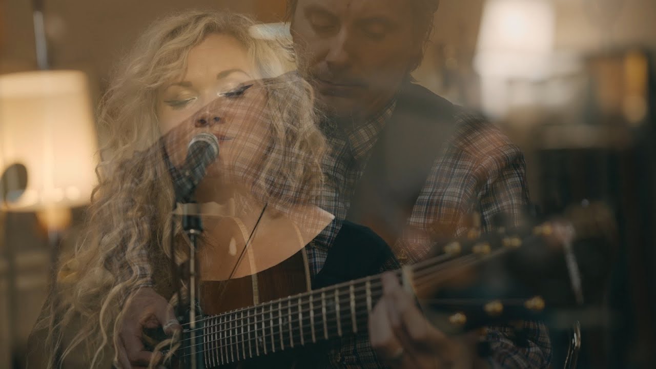 Carly Johnson & Craig Wagner Jazz duo "Autumn Leaves/You'd Be So Nice ...