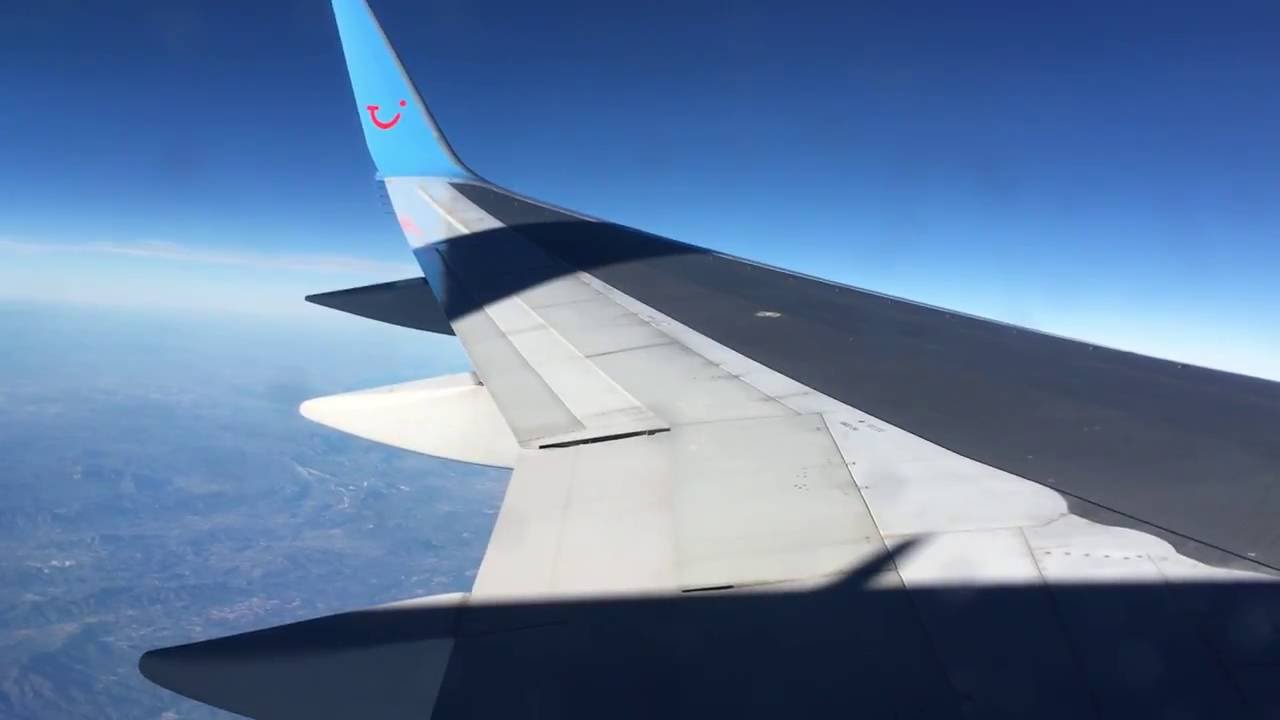 Great views on board Thomson B757 - YouTube
