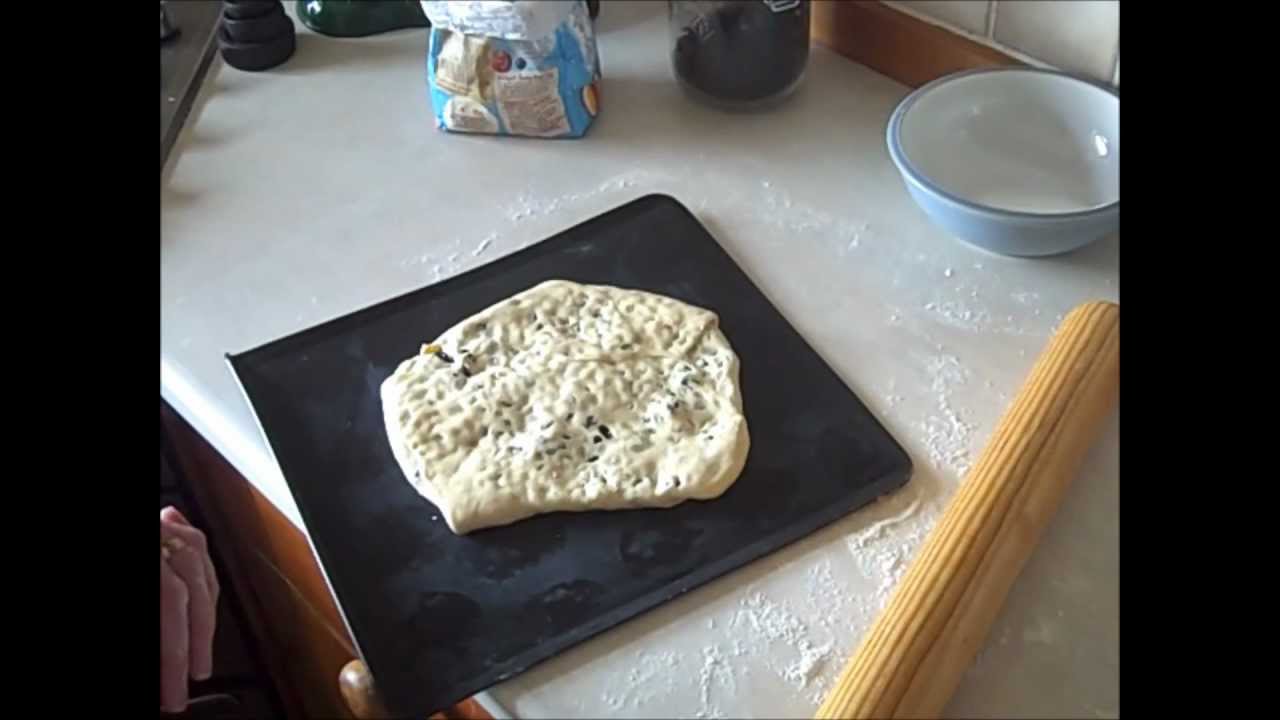 How to Make a Sad Cake - YouTube