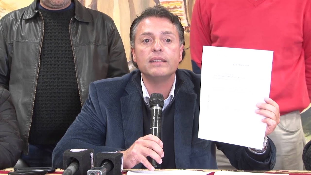 Conferencia de Prensa del FUyO por caso Ariel Velazquez - YouTube