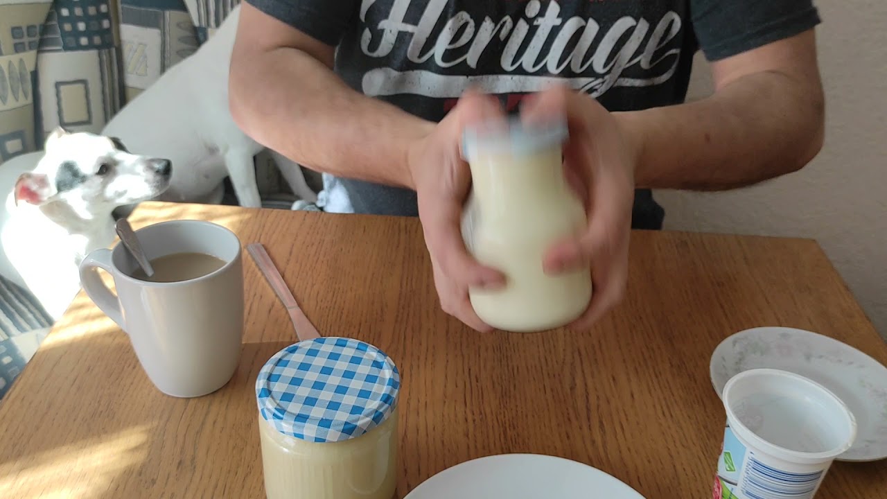 Butter machen in 7Minuten mit dem Glas und Schlagsahne - YouTube