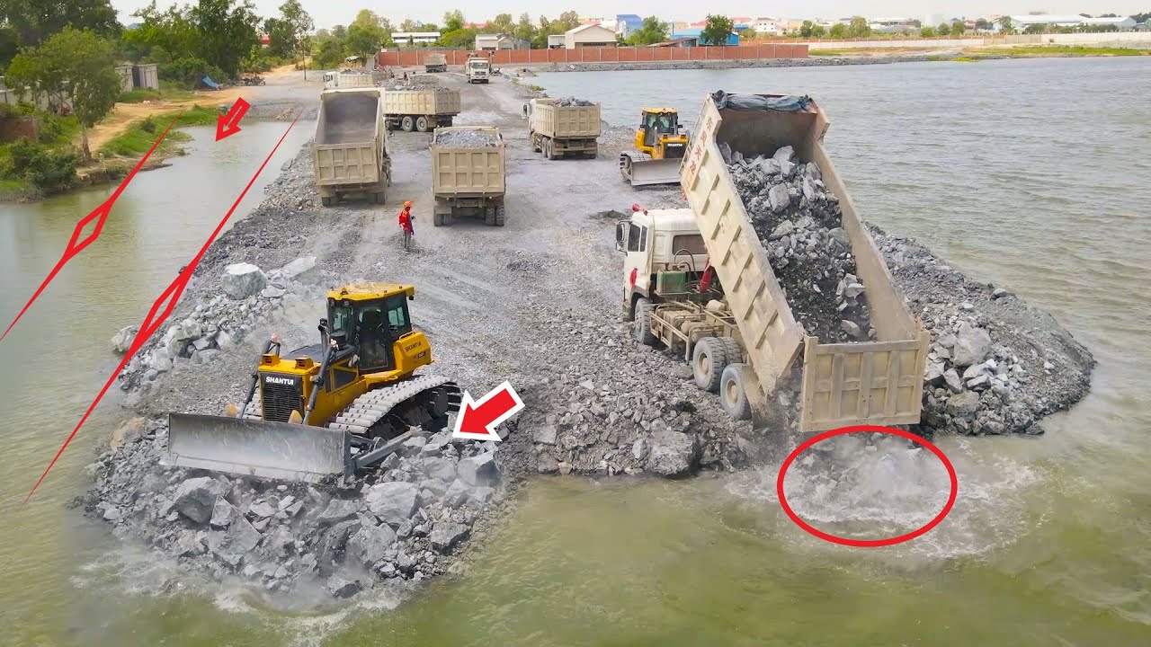 New Updating ! Stronger Bulldozer Pushing Big Rock Dropping To Water ...