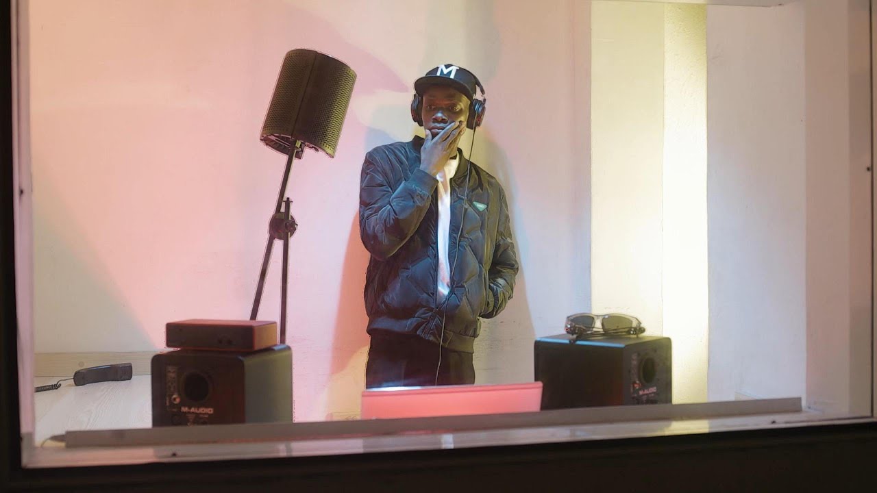 IzyMenace - WYLF (OFFICIAL MUSIC VIDEO) - YouTube