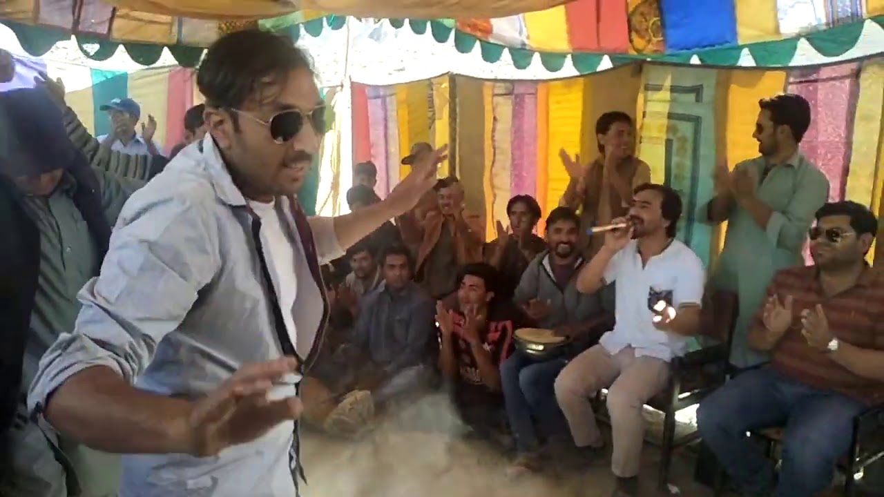 Famouse Balti Singer Manzoor Baltistani at Surmo Baltistan Balti ...