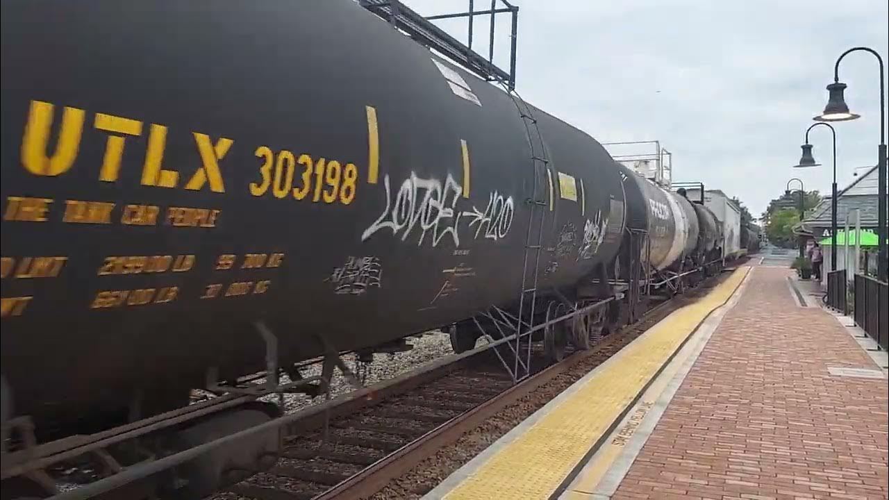 Northbound CSX Manifest Train rolls through Ashland,Va. - YouTube