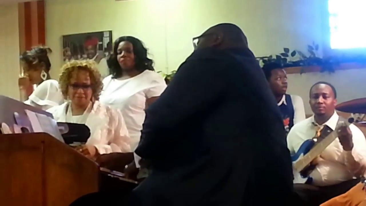 Pastor DeAndre Patterson and the Destiny Worship Center Choir - YouTube