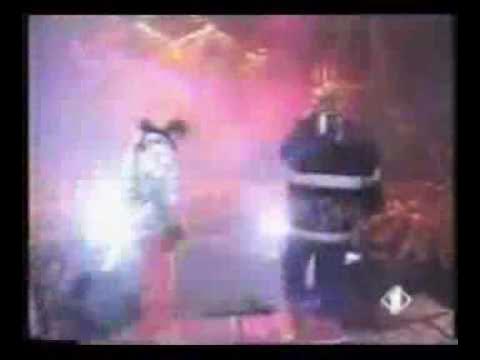 z100 feat. lukone e phil jay - arriva arriva (live 1995) - YouTube