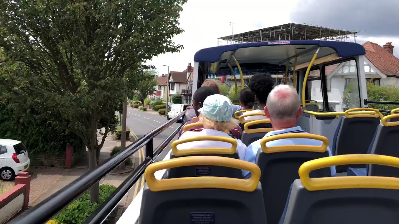 Seafront Open Top Bus - Southend on Sea to Leigh - YouTube
