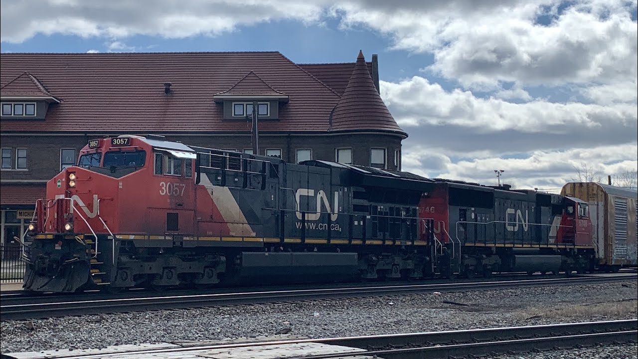 Canadian National E274 Eastbound Durand Mi - YouTube