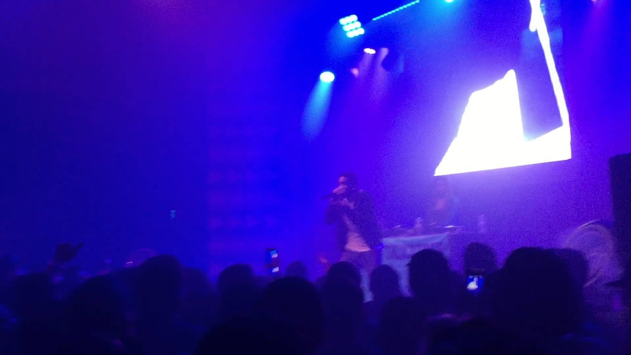 Curren$y - Showroom @ Pilot Talk 3 Tour Los Angeles - YouTube