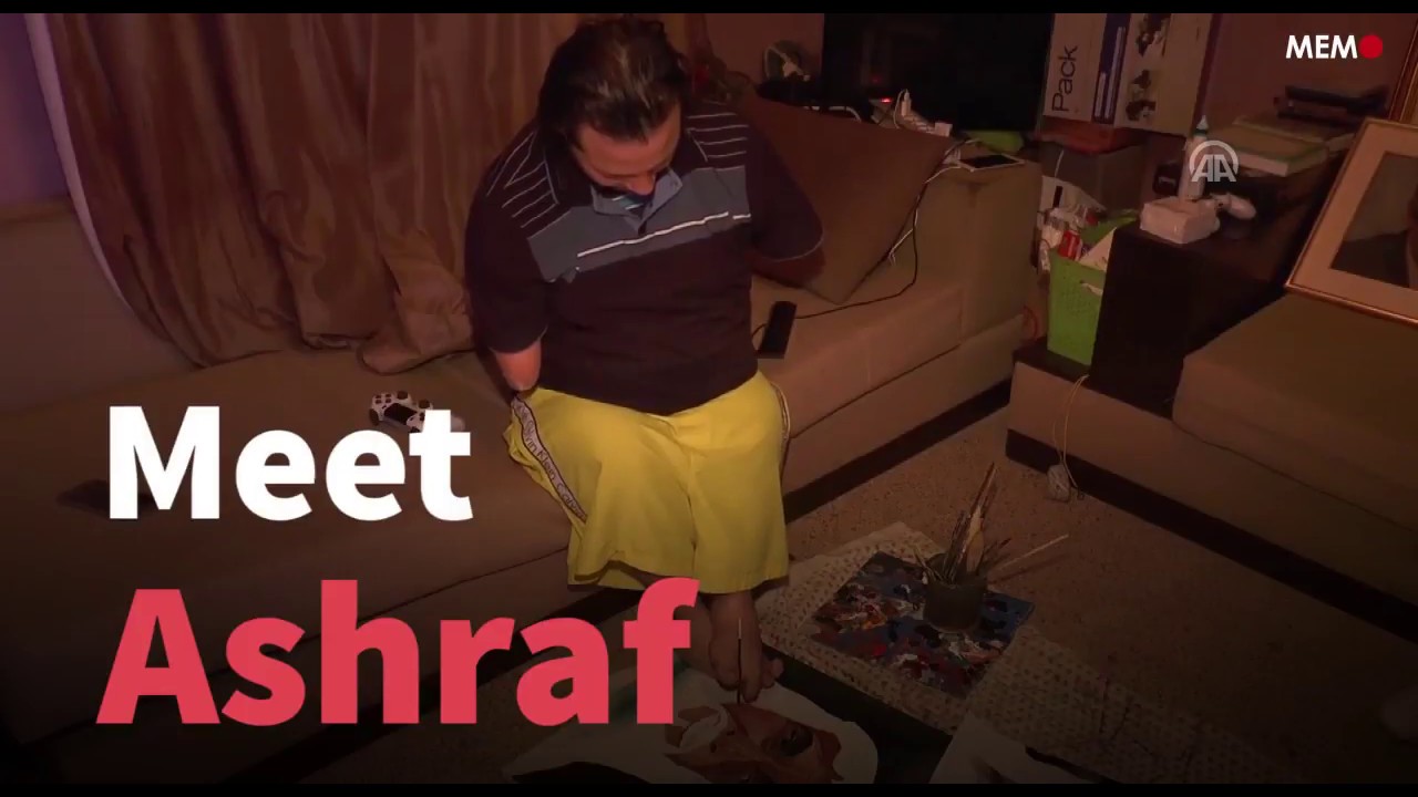 Painter with no arms spreads love for art in Tunisia - YouTube