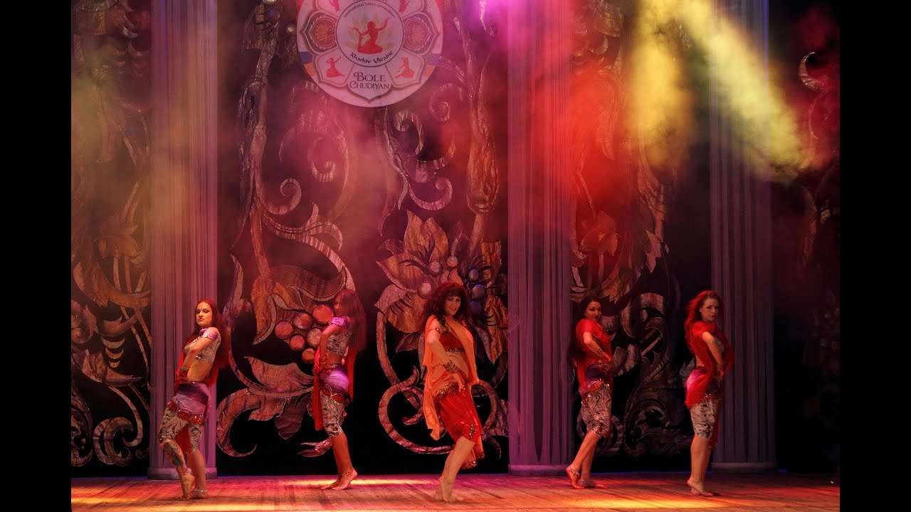 Bollywood dance Ram Chahe Leela (Ram Leela) - Silkway Dance Group - YouTube