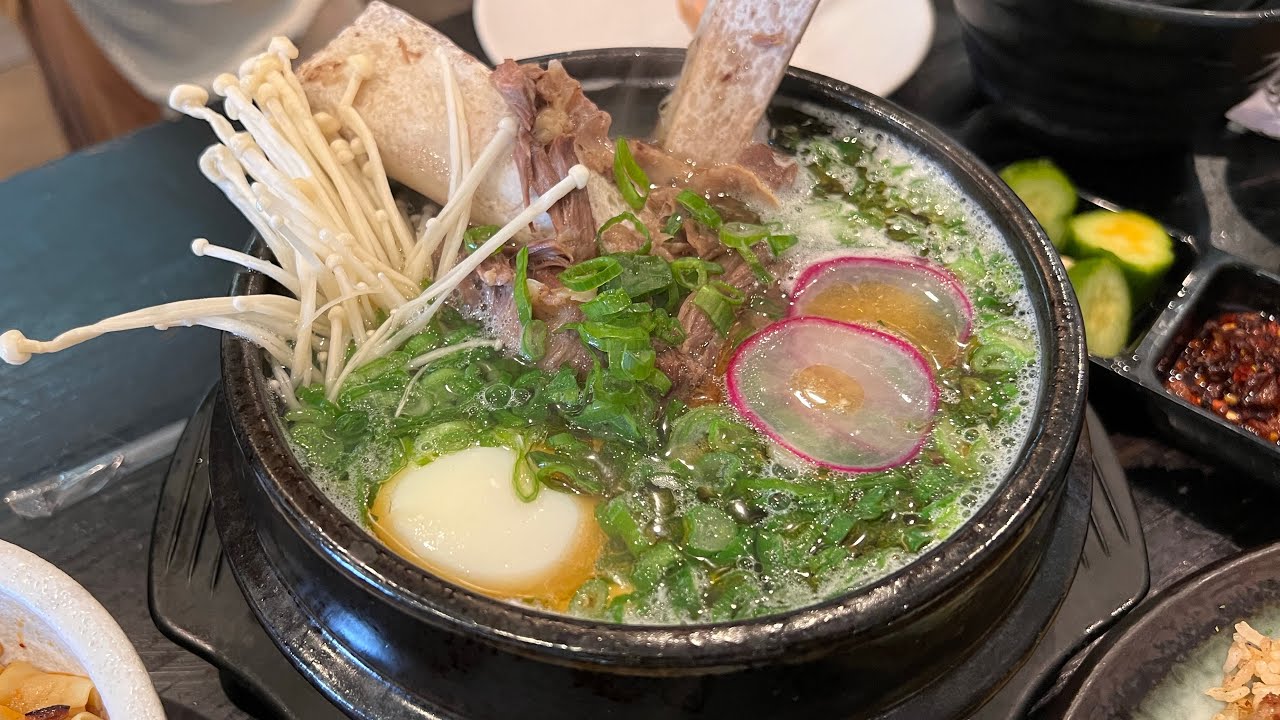 The Vox Kitchen Vietnamese Restaurant in Fountain Valley and Aiyu Cha ...