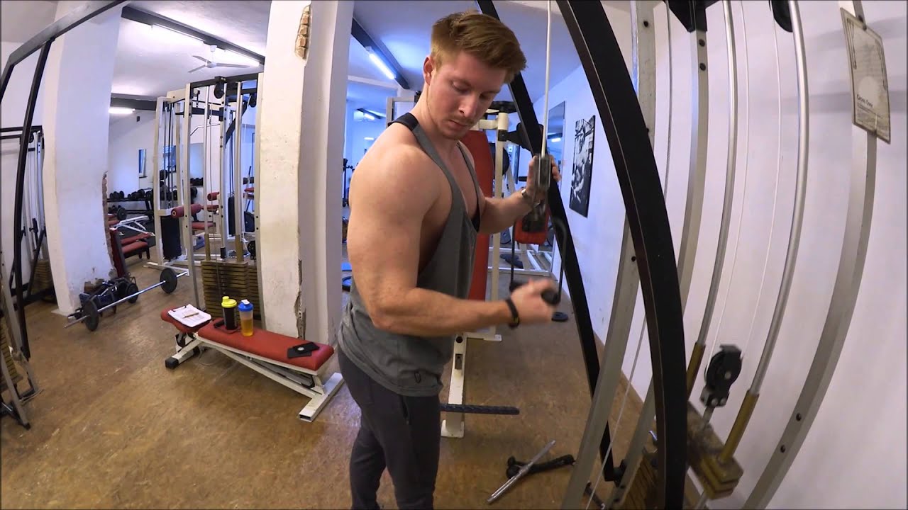 Trizeps- Übung | Kabelzug einarmig Untergriff - YouTube