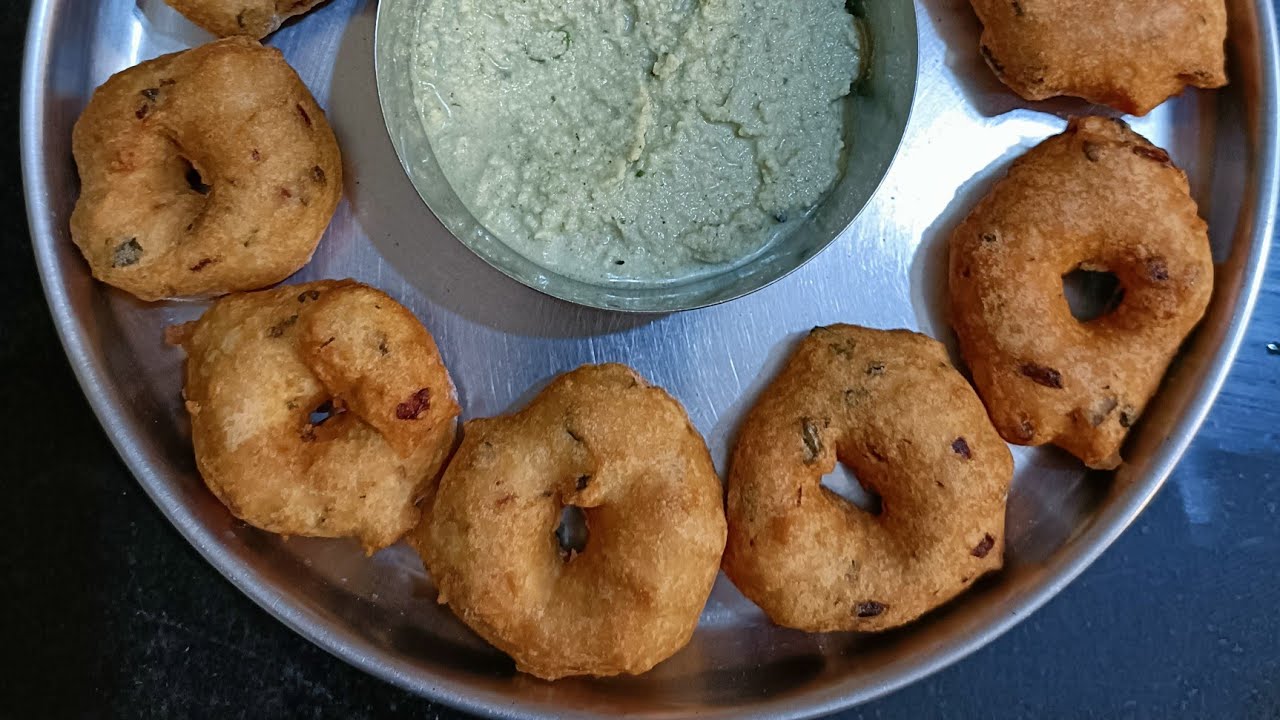 Crispy Uddin Vada recipe | South Indian Recipes | Breakfast Recipe ...