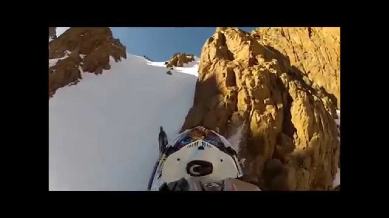 Top 10 snowmobile crashes and fails - YouTube
