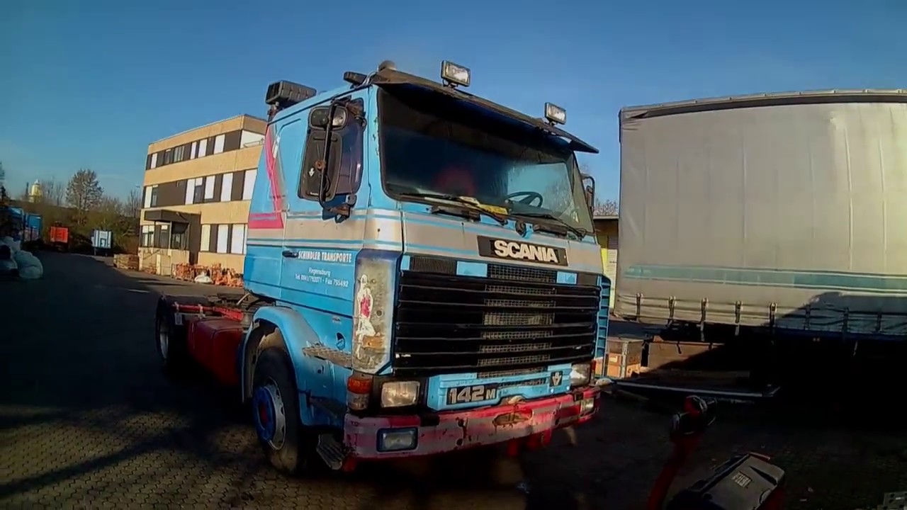 Scania 142M V8 Kaltstart - YouTube