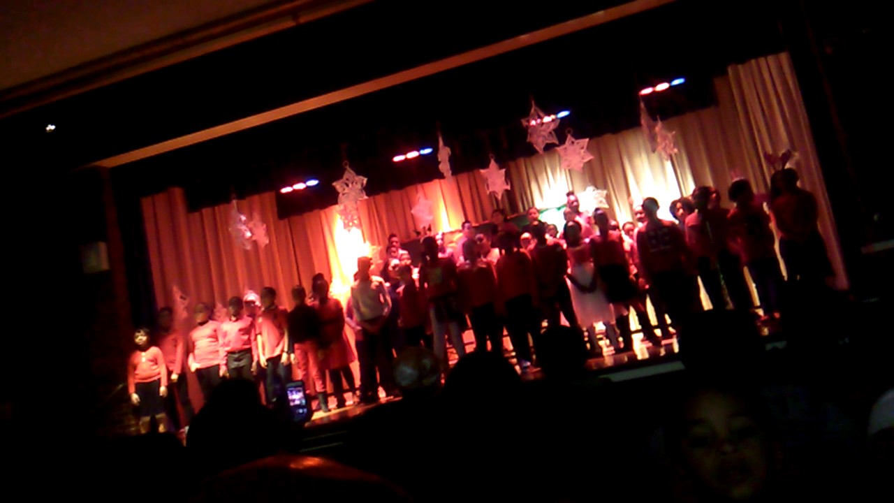 Holiday show at PS.345 - YouTube