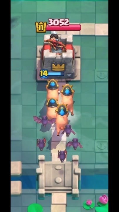 HOGS x BATS??!! Good push or no?? #clashroyale #hogs #bats #logdog836 #goblinbarrel - YouTube