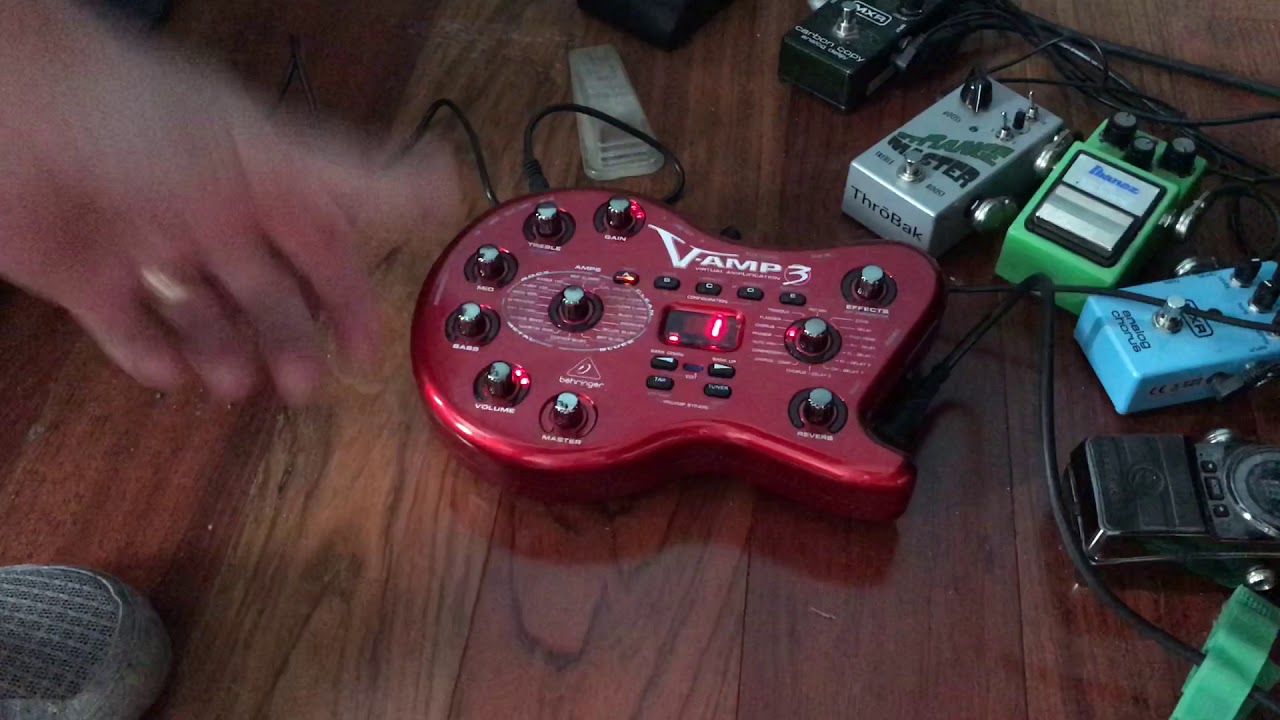 Behringer V-Amp 3 (Brit Class A 15 Watt) - YouTube