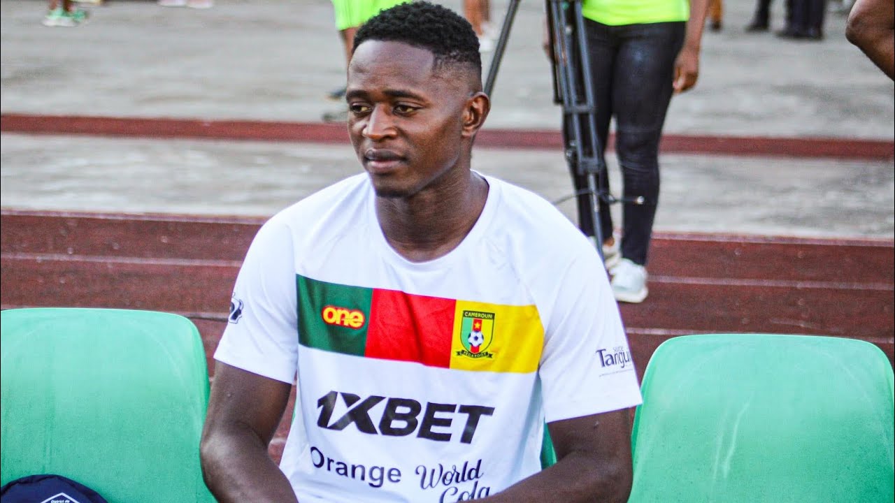 But de Leonel Ateba commenté en Bassa’a - YouTube