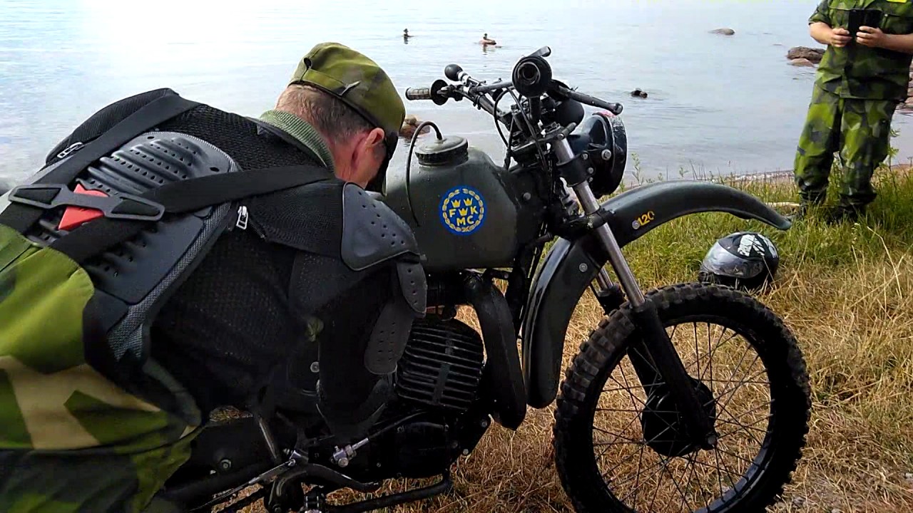 Husqvarna 258 får sig ett dopp och omstart! - YouTube