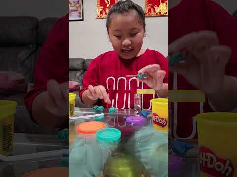 How to make a Play-doh Ant? - YouTube