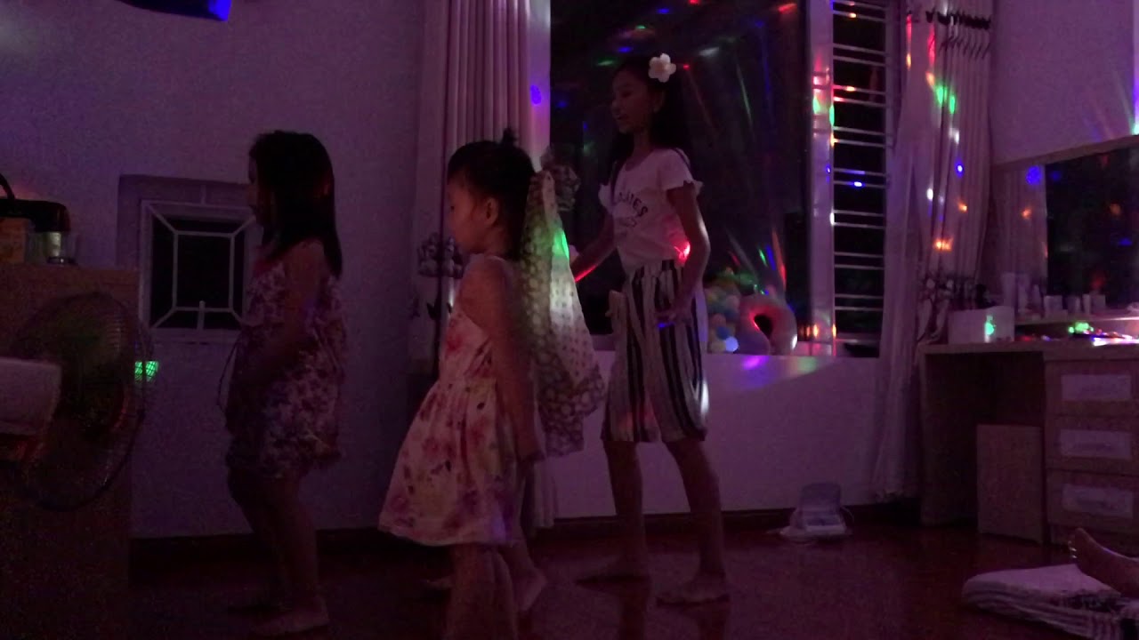 Dancing at home 02.09.2018 - YouTube