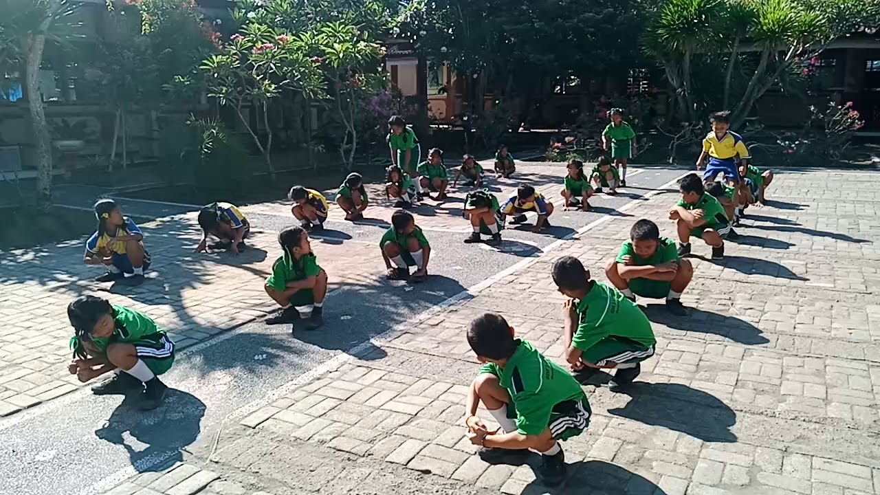 Gerak Melompati Teman (Latihan Lompat Kangkang) - YouTube
