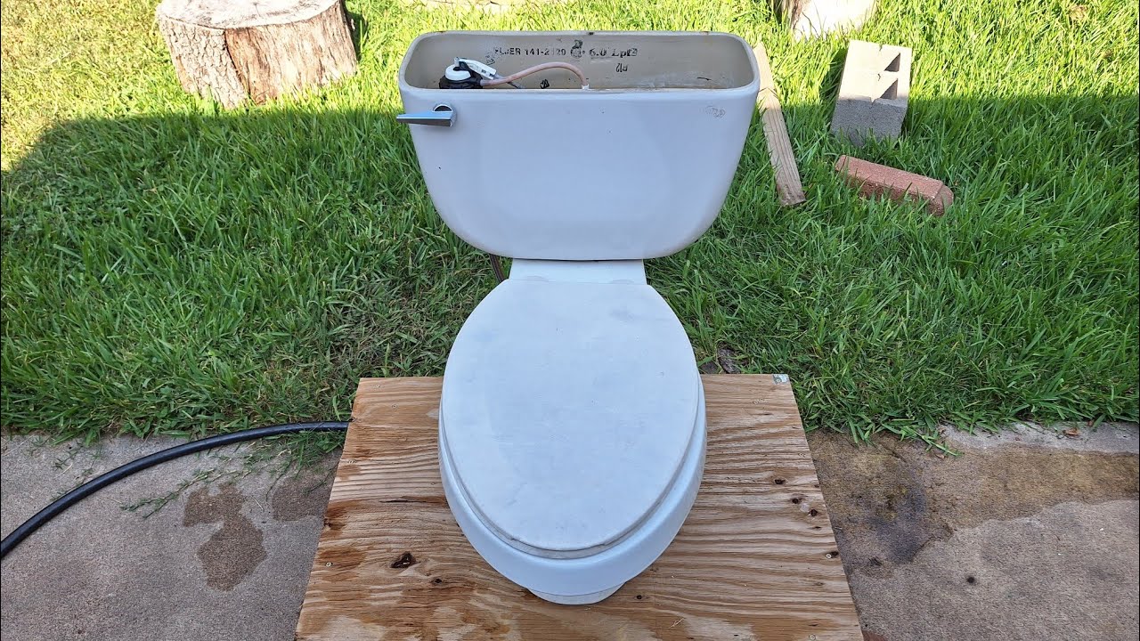 2005 Eljer Patriot Flushes! - YouTube