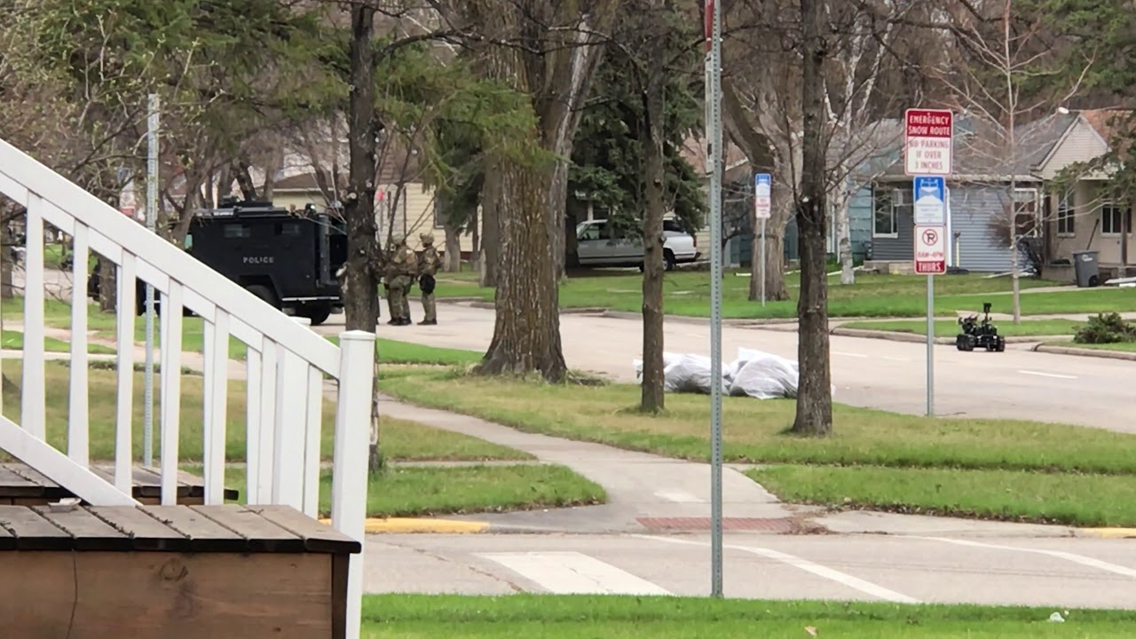 SWAT Team, Moorhead MN - YouTube