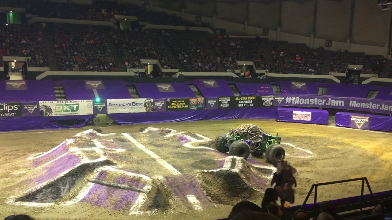 Stinger Unleashed - Zane Rettew | 2 Wheels Skills | Hampton Coliseum in ...