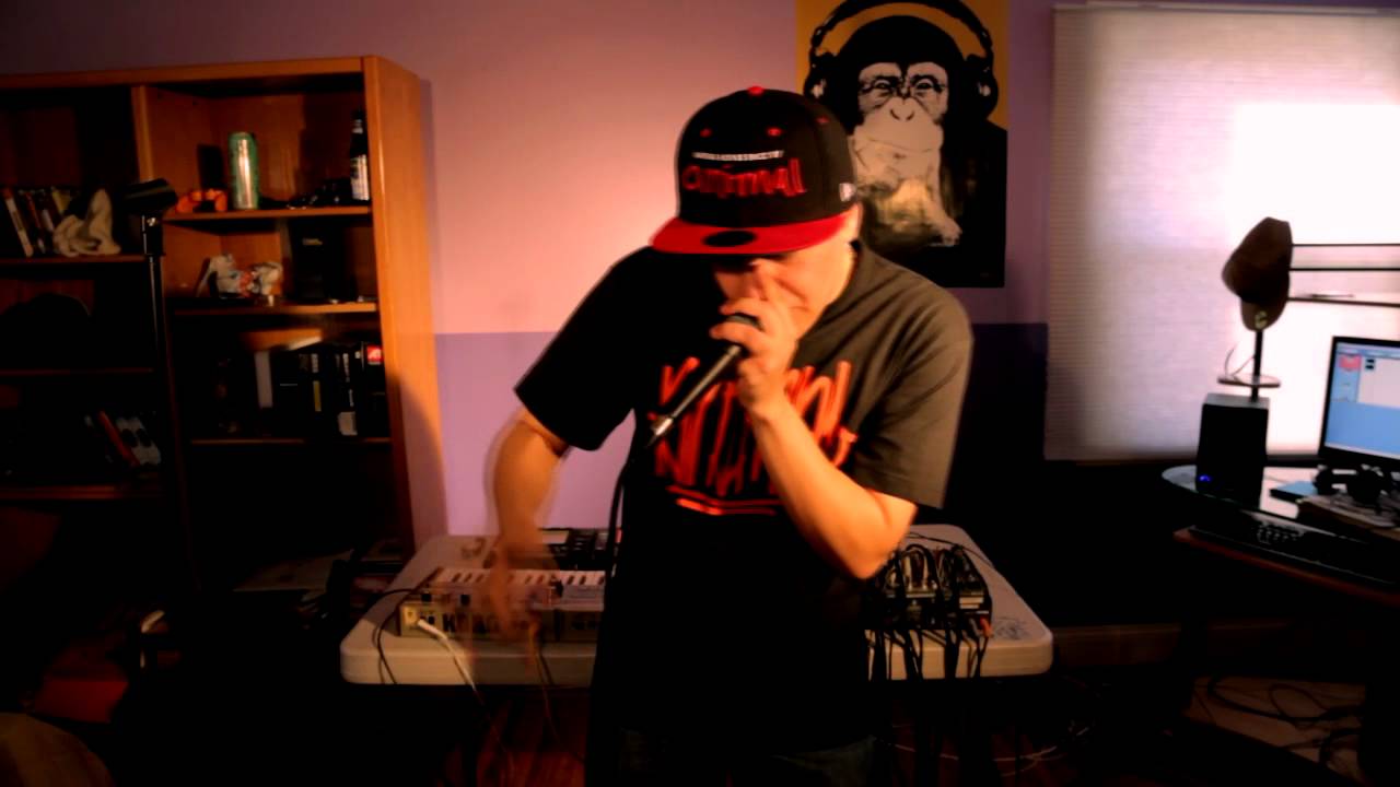 Dubstep/Break/dnb BEATBOX JFlo Style (february 2012) - YouTube