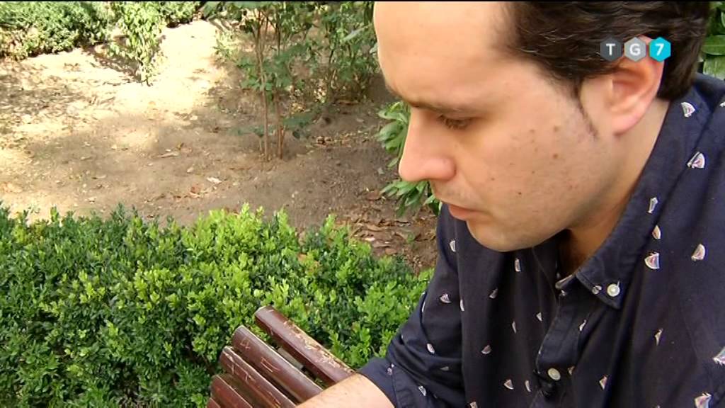 Entrevista Jesus Montiel poeta granadino - YouTube